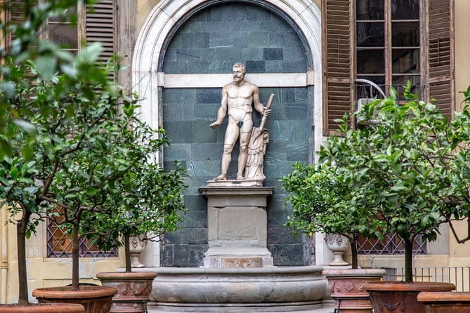 Private Florence Highlights Tour from Duomo to Old Bridge Signoria & Santa Croce - The Sum Up