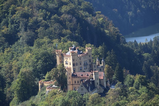 Private Guided Day Trip to Castle Neuschwanstein incl. Carriage Horse Ride - FAQs