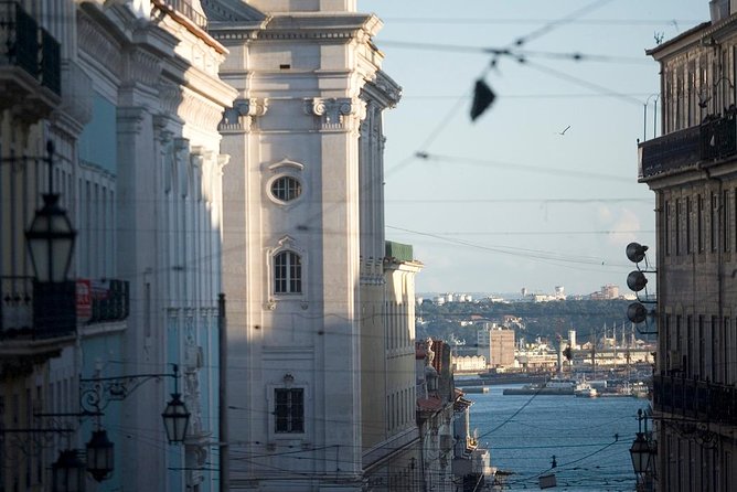 Private Lisbon Tour with Premium Portuguese Wine and Tapas Tasting - Logistics, Duration, and Pricing