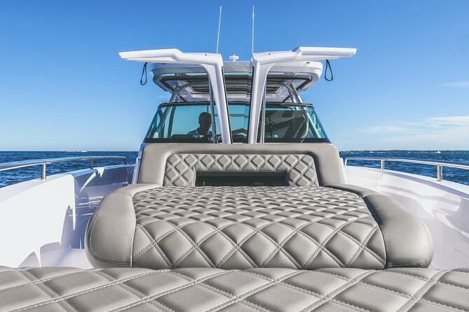 Private Luxury Boat Tour from Paros to Sifnos - The Experience: What to Expect on Board