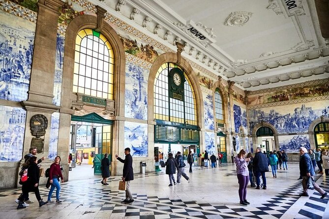 Private Luxury Transfer From Lisbon to Porto - FAQ