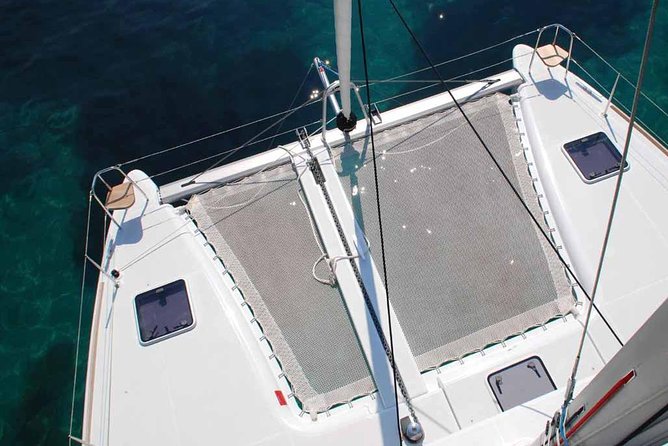 Private Morning Tour Lagoon 400-380 Sailing in Santorini ,lunch, drink, transfer - Making the Most of Your Private Sailing Experience