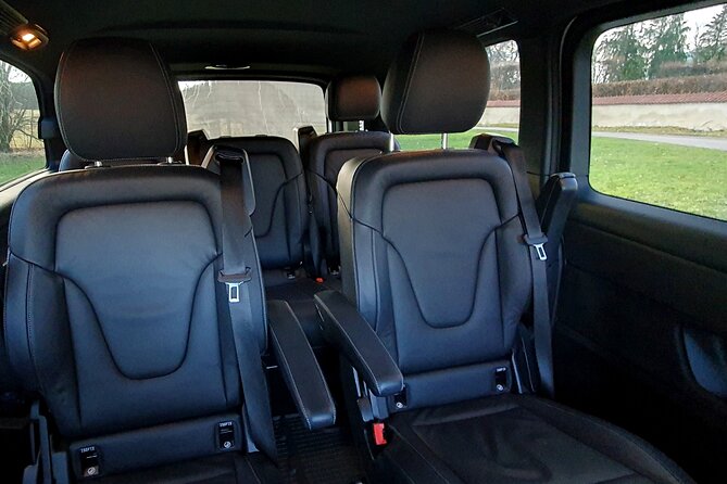 Private Prague to Hallstatt luxury transfer via Cesky Krumlov - FAQs