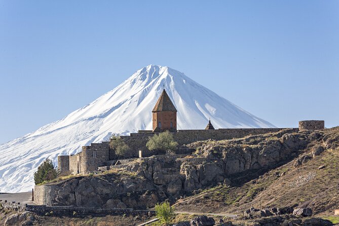 Private tour: Khor Virap, Noravank monasteries,Winery, Birds Cave - In The Sum Up