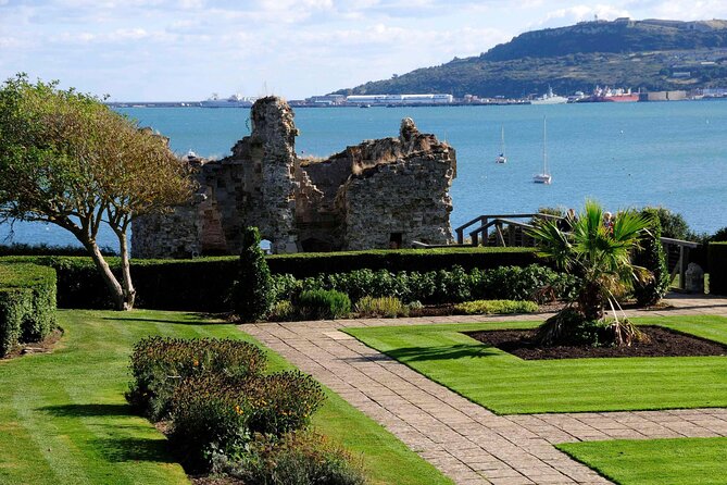 Private tour Portland, England, UK: Durdle door, Corfe and Swanage - Greenhill Gardens and Sandsfoot Castle