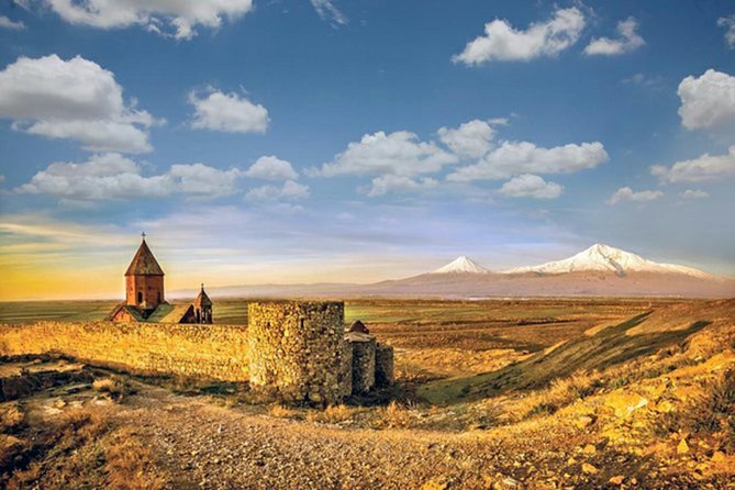 Private tour to Khor Virap, Areni, Noravank, Birds' cave (Areni 1), Jermuk - FAQs