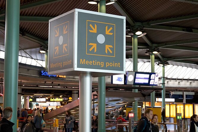 Private transfer between Rotterdam - Amsterdam (incl. Schiphol airport) - Who Should Consider This Service?
