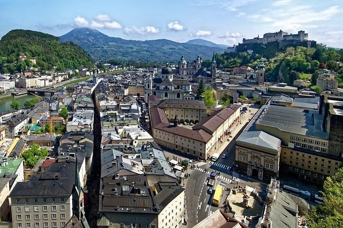 Private Transfer from Munich to Salzburg with 2 hours for sightseeing - FAQs