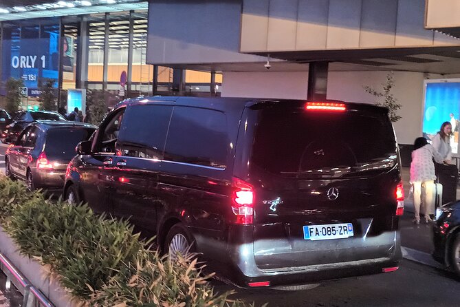 Private Transfer from Paris to CDG and Orly Airport - What to Expect on the Day