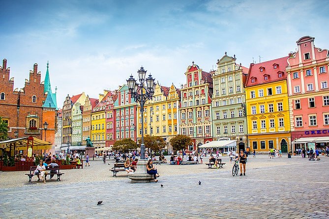 Private Transfer from Wroclaw (WRO) Airport to Wroclaw city centre - The booking process and cancellation policy