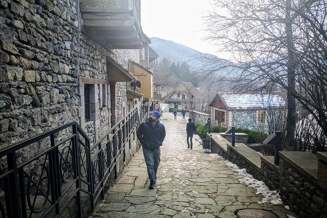 Private Transfer & Tour from Tbilisi to Yerevan or Yerevan to Tbilisi - The Sum Up