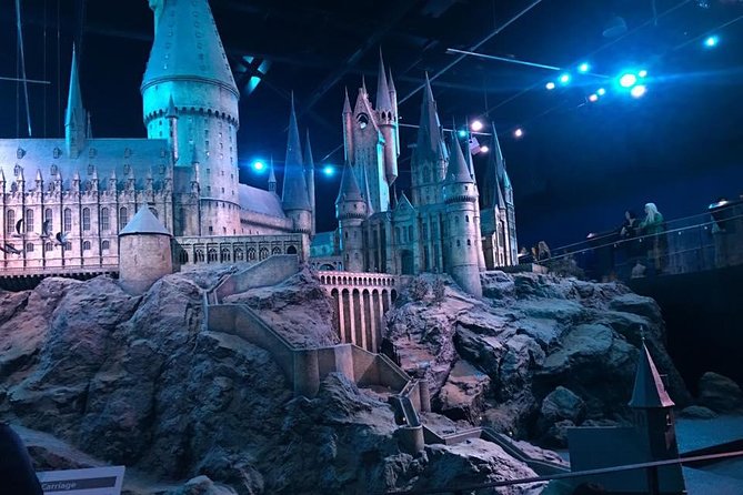 Private Transfers between London & Harry Potter Warner Studio - The Transfer Experience: What to Expect