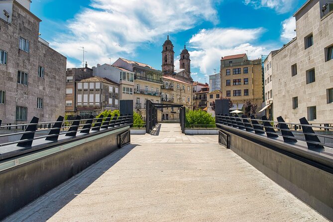 Private Walking Tour from Casco Vello to Mercado da Pedra in Vigo - Discovering Vigo’s Maritime Gate: Porta do Atlántico