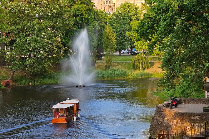 Riga Canal and Daugava Boat Tour with Welcome Drink & Audio Guide - Authentic Traveler Feedback
