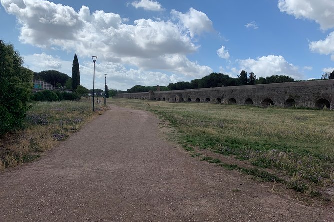 Roman Ancient Aqueducts and Villa of Quintili Private Tour from Rome - Who Should Consider This Tour?