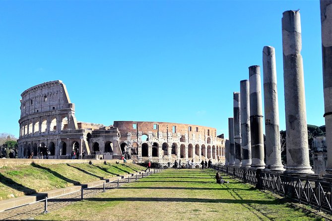 Rome from Port Private Tour: Colosseum & Vatican, Lunch and De-lux Car included - FAQs