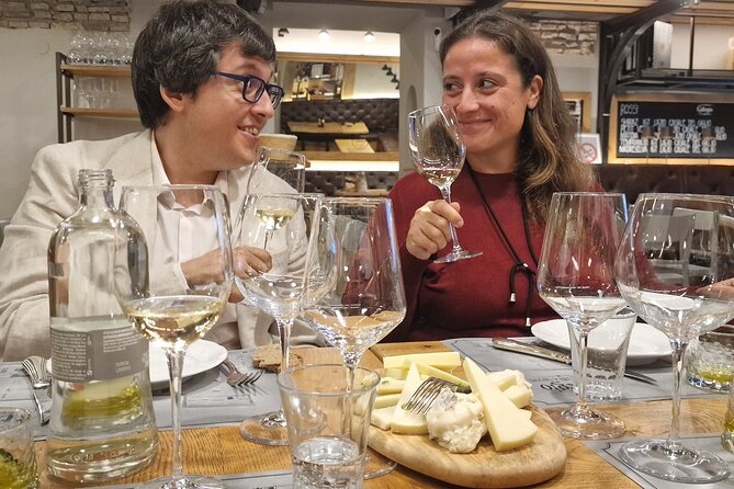 Rome: Life-Changing Wine & Olive Oil Tasting with food pairing - Behind-the-Scenes with Local Producers