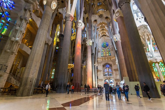 Sagrada Familia Guided Tour with Skip The Line Access - FAQs