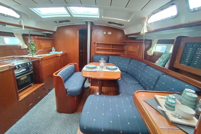 Sailing boat tour with lunch and swimming stops - Who Will Enjoy This Tour?