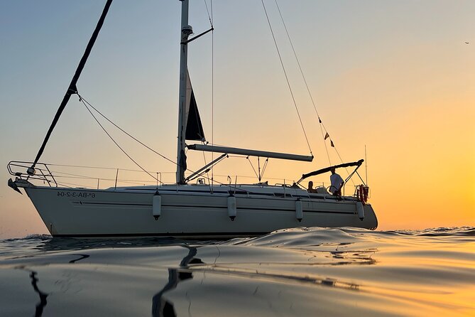 Sailing Cruise in Barcelona led by Young & Local Captain - The Sum Up