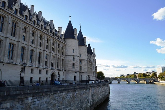 Sainte-Chapelle and Conciergerie 2H Private Tour in Paris - The Sum Up