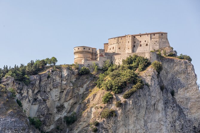 San Leo: Entrance ticket to the fortress and prison of Cagliostro - Cost and Value: Is It Worth It?