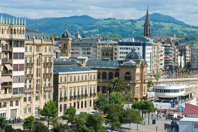 San Sebastian: Old Town Exploration Game and Tour - Who Would Enjoy This Tour?