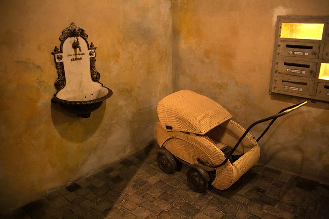 Schindler's Factory and Jewish Ghetto Walking Tour in Kraków - FAQ