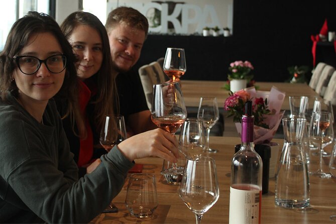 Small Group Wine Tour in Sumadija Wine Region - Comfort, Convenience, and Practical Tips
