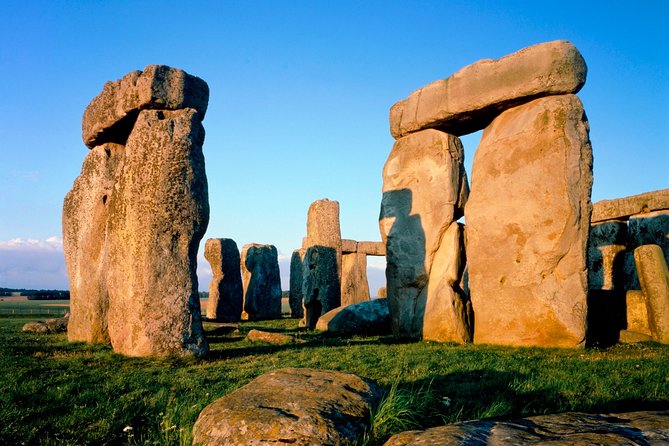 Stonehenge & Bath Private Car Tour from London - Who Should Book This Tour?