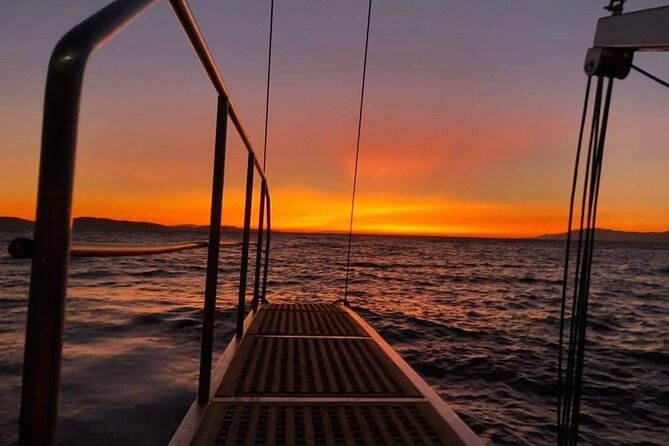 Sunset South Coast Sail Cruise with lunch,drinks, optional transfer - FAQ