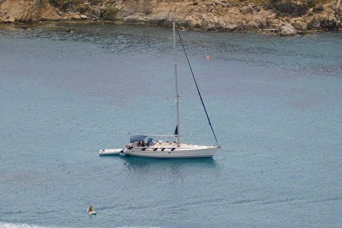 Sunset Tour with Nadia K to Delos and Rhenia Island from Mykonos - Food and Drinks: The Meal That Complements the Experience