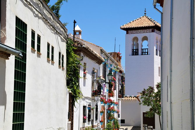 Sunset Walking Tour in Albaicín & Sacromonte - Frequently Asked Questions