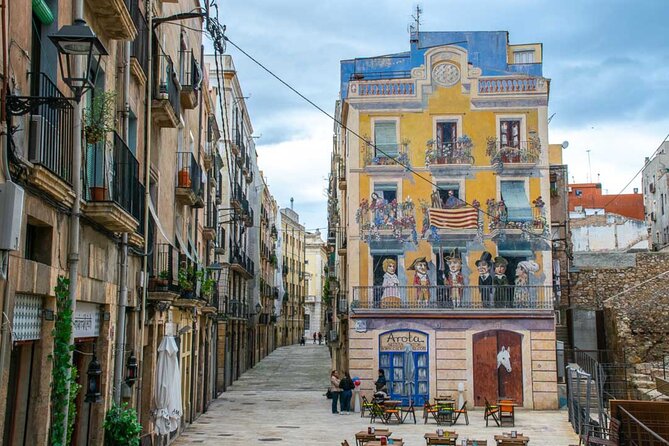 Tarragona Scavenger Hunt and Highlights Self-Guided Tour - Who Will Enjoy This Tour?