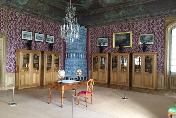 Tour from Riga to Vilnius: Bauska Castle, Rundale Palace and The Hill of Crosses - Who Should Consider This Tour