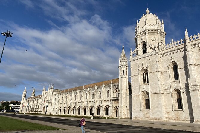 Tour in Lisbon (highlights), Cristo Rei and Belém. - The Sum Up