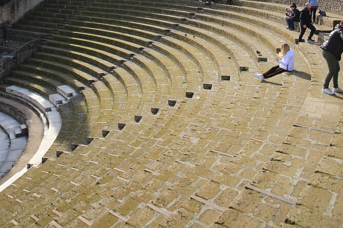Tour of Pompeii for Kids & Families with Alex and his team - The Sum Up