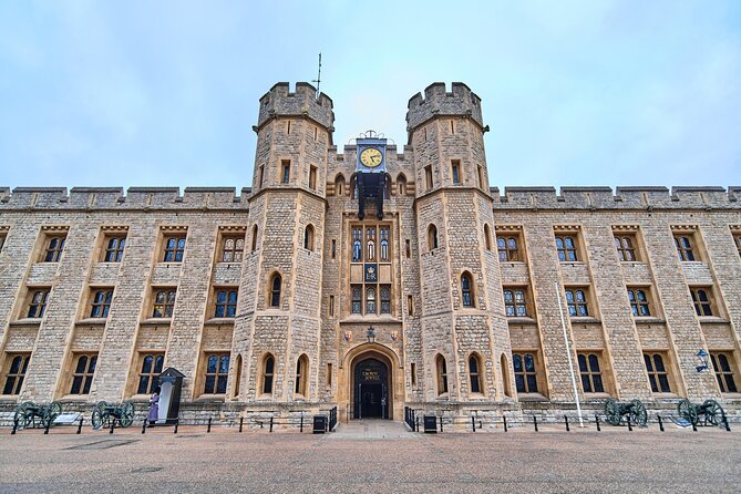 Tower of London Fully Guided Private Tour - Practical Considerations