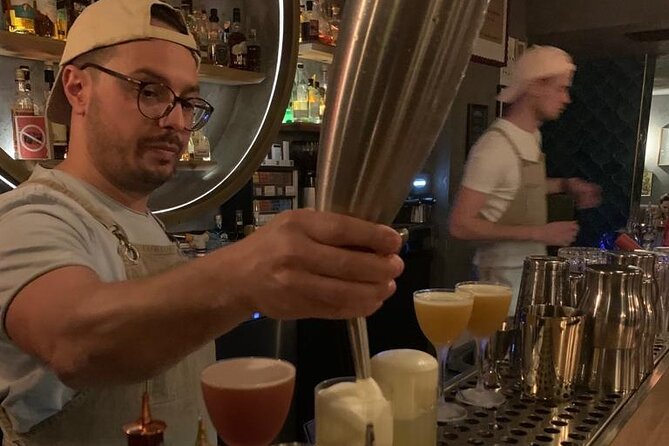 Vienna after Dark Tour: Food, Wine, Cocktails & Local Vibes - Who Should Book This Tour?