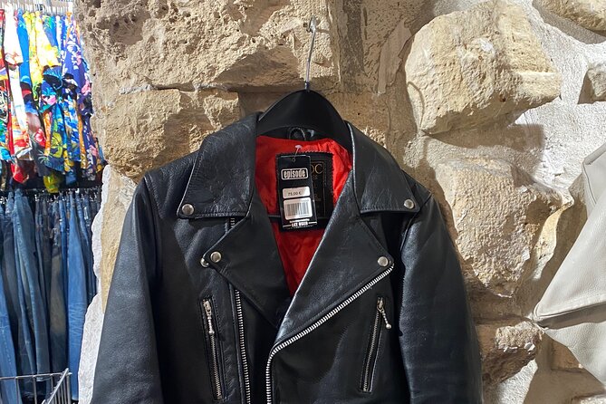 Vintage Shopping Tour In Paris with a Guide - How the Guide Impacts Your Experience