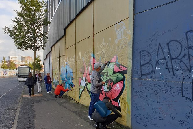 Visit Belfast top attractions in one day - Who Would Enjoy This Tour?