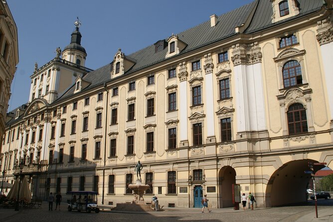 Wroclaw tour with e-bus, 2 h (English guide) group 1-4 people. - FAQ