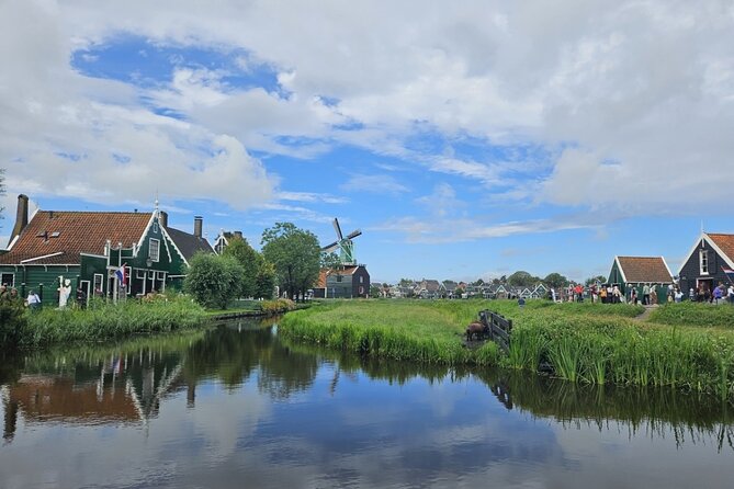 Zaanse Schans & Volendam Small-Group Tour from Amsterdam (7 Pax) - FAQ