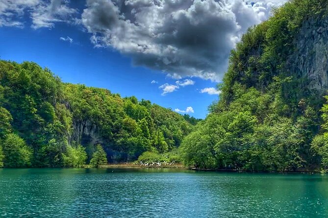 Zadar to Zagreb private transfer with a visit to Plitvice Lakes - FAQs