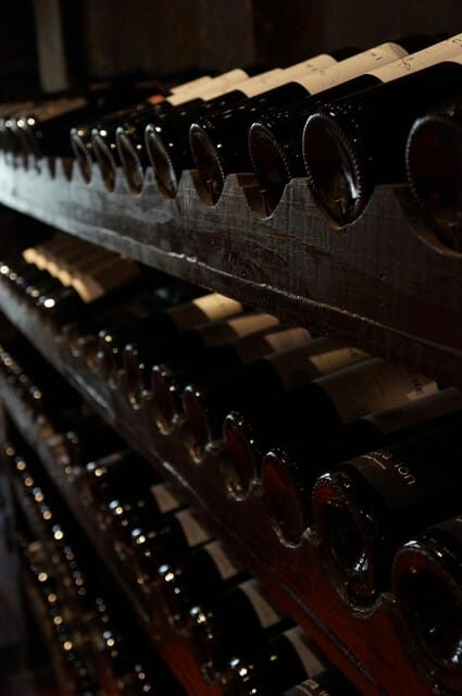 5 Premium Wine Tasting and Dinner, including Sommelier - Deep Dive into the Experience