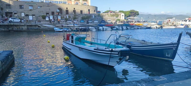 5 TERRE PRIVATE BOAT TOUR WITH SKIPPER - Discovering the Villages: A Mix of Views and Visits