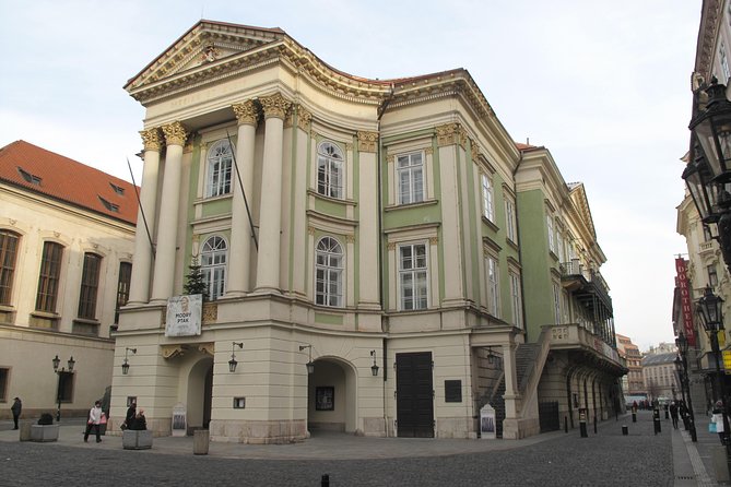 2:5-Hour Walking Tour of Old Town Prague with Boat Ride - What’s Included & Logistics
