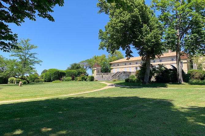 A day in Saint-Emilion in a small group (Electric Luxury Van) - Who Should Consider This Tour?