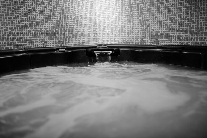 Akrotiri: Singles' Aromatherapy Massages - Detailed Breakdown: What Makes It Stand Out