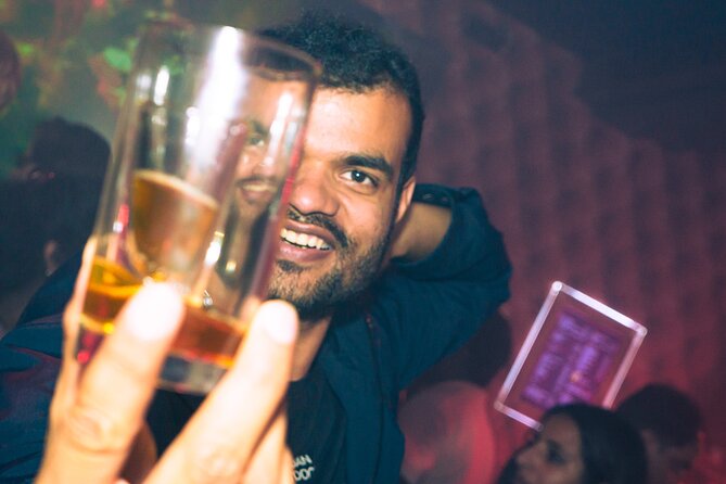 Amsterdam: City Centre Bar Crawl and Nightlife Experience - Who Is This Tour Best For?